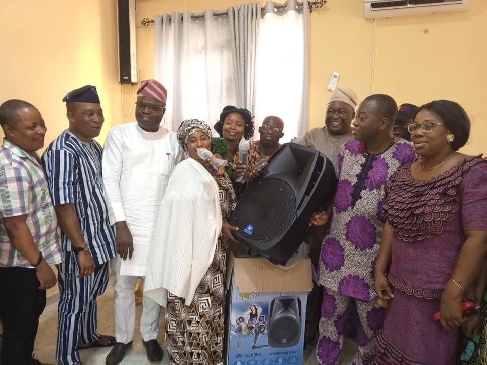 OsOsun State Polytechnic, Iree HND Set of 2001 today presented 7 Public ...